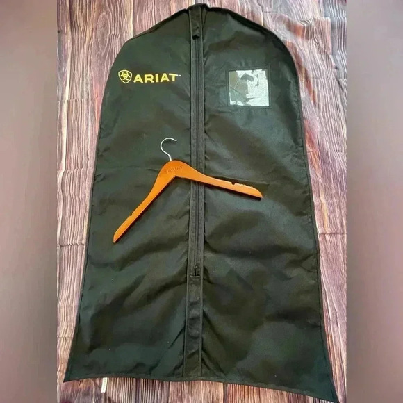 Ariat | Bags | Ariat Garment Bag And Hanger Luggage Suitcase Travel ...